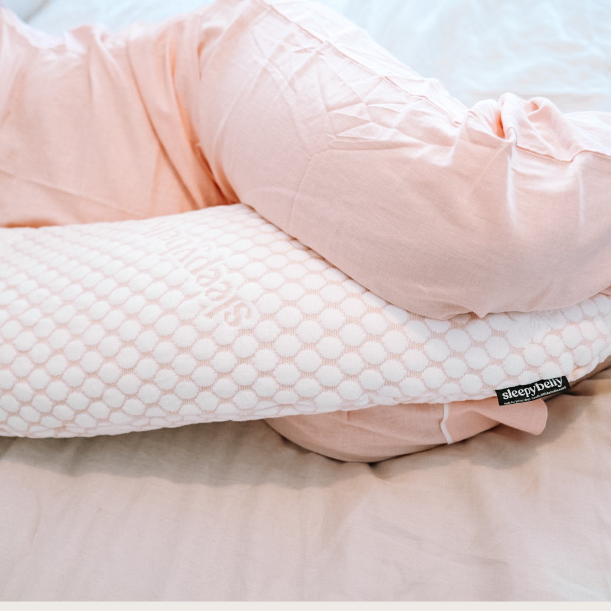 The Best Pregnancy Pillow For Expecting Mothers | Sleepybelly